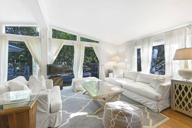 Hamptons Rentals | Out East